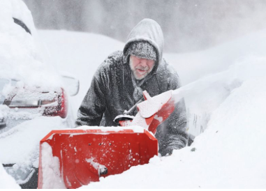 30 People Stranded In Target Store During Buffalo Blizzard Over ...